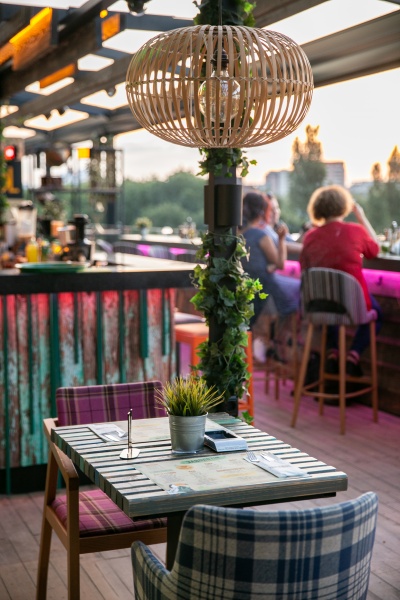 KLANdestin - Restaurant și Bar | Titan